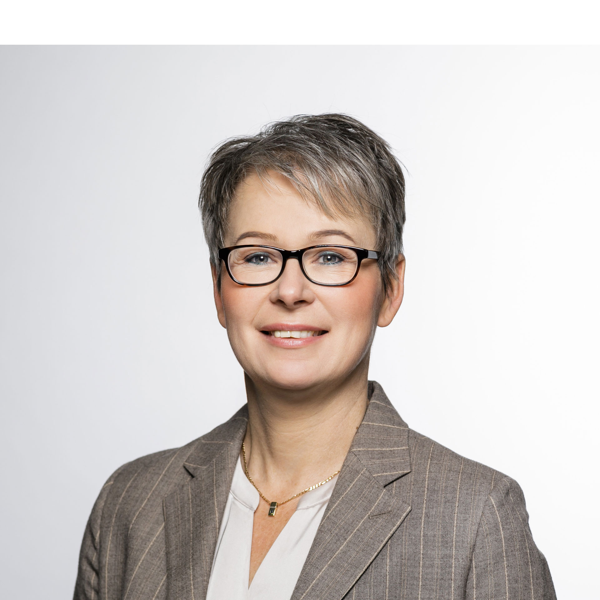 Unser Management Team | Yamaichi Electronics