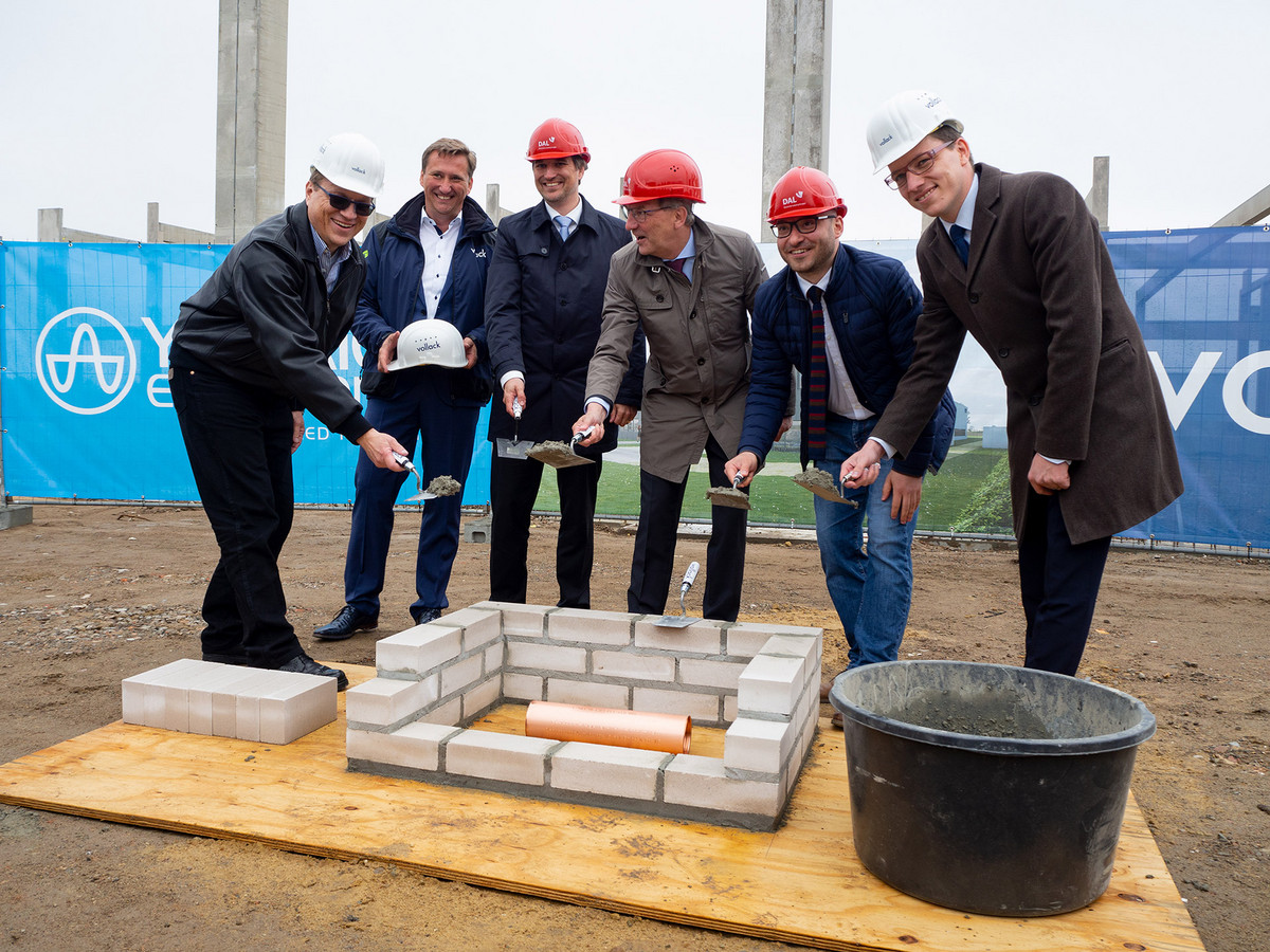 YAMAICHI ELECTRONICS legt Grundstein für die Zukunft